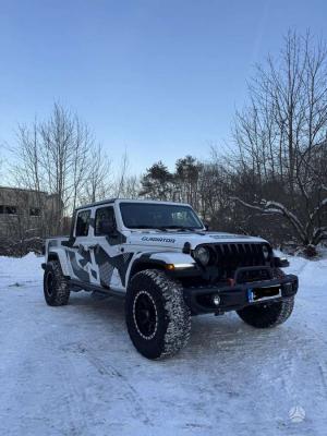 Balts Jeep Gladiator 2021 Viļņa, ar dzinēja tilpumu 3.60 L un nobraukumu 37 tūkst. km par 35500 €, foto 4 vietnē AUTOMOTO.COM.LV