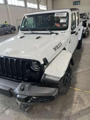 White Jeep Gladiator 2023 in Ukmerge, with an engine capacity of 3.60 L and mileage of 30 thousand km for 23999 €, photo 22 on AUTOMOTO.COM.LV