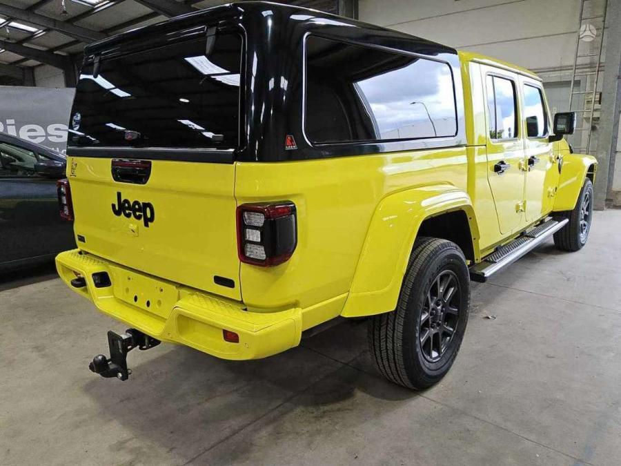 Dzeltens Jeep Gladiator 2023 Viļņa, ar dzinēja tilpumu 2.99 L un nobraukumu 29 tūkst. km par 39990 €, foto 4 vietnē AUTOMOTO.COM.LV