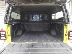 Dzeltens Jeep Gladiator 2023 Viļņa, ar dzinēja tilpumu 2.99 L un nobraukumu 29 tūkst. km par 39990 €, foto 14 vietnē AUTOMOTO.COM.LV