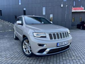 Beige Jeep Grand Cherokee 2014 in Tartu, with an engine capacity of 3.00 L and mileage of 198 thousand km for 12999 €, photo 3 on AUTOMOTO.COM.LV