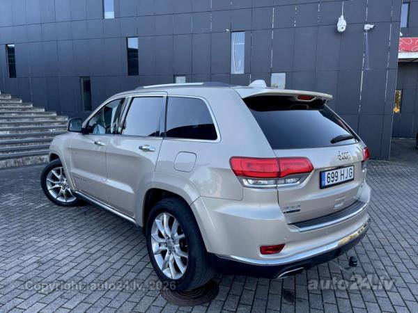 Smilšu krāsa Jeep Grand Cherokee 2014 Tartu, ar dzinēja tilpumu 3.00 L un nobraukumu 198 tūkst. km par 12999 €, foto 4 vietnē AUTOMOTO.COM.LV