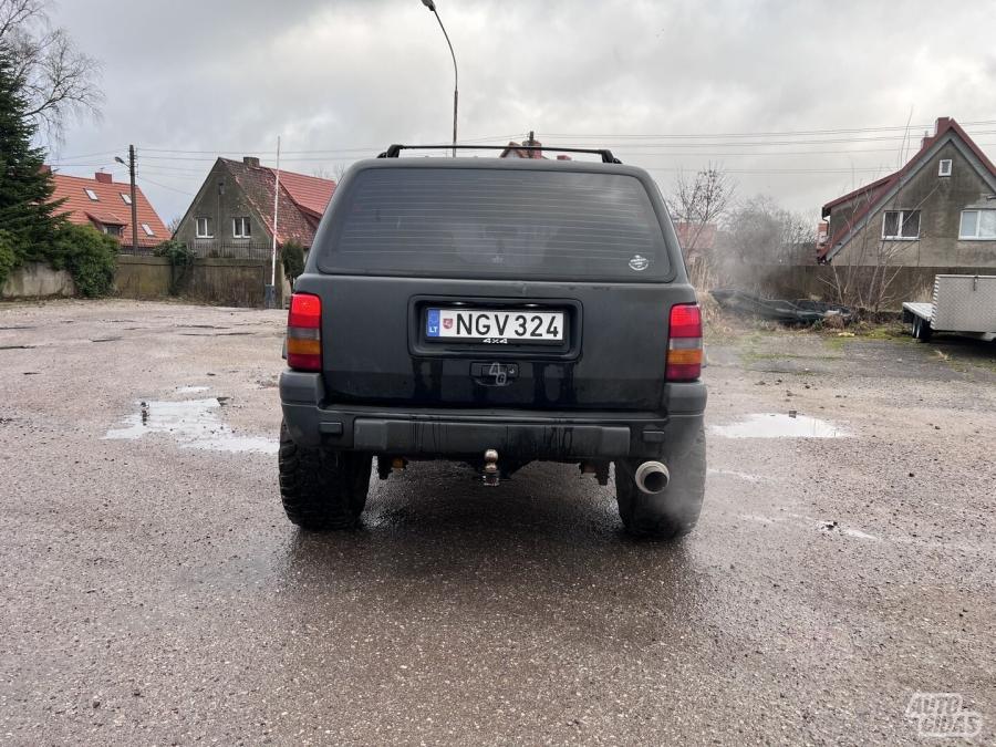 Melns Jeep Grand Cherokee 1996 Klaipėda, ar dzinēja tilpumu 4.00 L un nobraukumu 250 tūkst. km par 2800 €, foto 5 vietnē AUTOMOTO.COM.LV