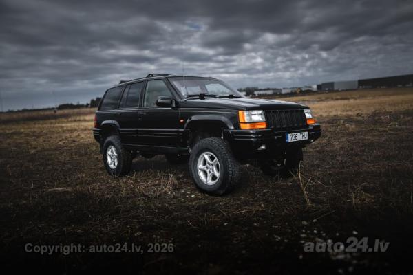 Melns Jeep Grand Cherokee 1996 Tallina, ar dzinēja tilpumu 4.00 L un nobraukumu 189 tūkst. km par 5900 €, foto 9 vietnē AUTOMOTO.COM.LV