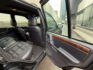 Black Jeep Grand Cherokee 1997 in Vilnius, with an engine capacity of 5.21 L and mileage of 461 thousand km for 5500 €, photo 18 on AUTOMOTO.COM.LV