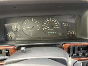 Black Jeep Grand Cherokee 1997 in Vilnius, with an engine capacity of 5.21 L and mileage of 461 thousand km for 5500 €, photo 25 on AUTOMOTO.COM.LV