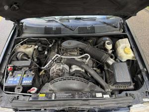 Black Jeep Grand Cherokee 1997 in Vilnius, with an engine capacity of 5.21 L and mileage of 461 thousand km for 5500 €, photo 29 on AUTOMOTO.COM.LV