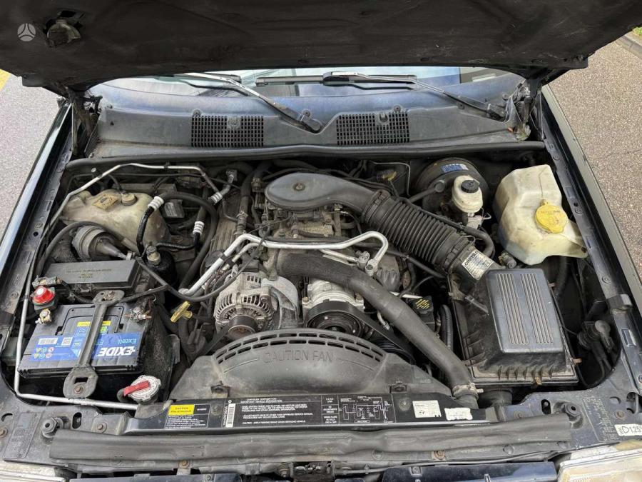 Black Jeep Grand Cherokee 1997 in Vilnius, with an engine capacity of 5.21 L and mileage of 461 thousand km for 5500 €, photo 29 on AUTOMOTO.COM.LV