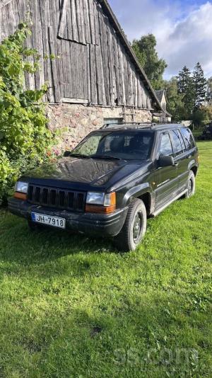 Black Jeep Grand Cherokee 1998 in Liepaja, with an engine capacity of 2.50 L and mileage of 0 thousand km for 545 €, photo  on AUTOMOTO.COM.LV