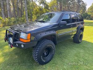 Melns Jeep Grand Cherokee 1998 Kuresāre, ar dzinēja tilpumu 5.90 L un nobraukumu 374 tūkst. km par 6100 €, foto 4 vietnē AUTOMOTO.COM.LV