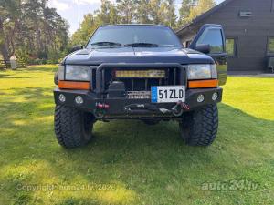 Melns Jeep Grand Cherokee 1998 Kuresāre, ar dzinēja tilpumu 5.90 L un nobraukumu 374 tūkst. km par 6100 €, foto 5 vietnē AUTOMOTO.COM.LV
