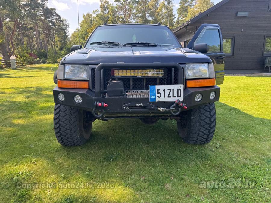 Melns Jeep Grand Cherokee 1998 Kuresāre, ar dzinēja tilpumu 5.90 L un nobraukumu 374 tūkst. km par 6100 €, foto 5 vietnē AUTOMOTO.COM.LV