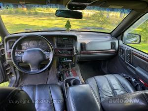 Melns Jeep Grand Cherokee 1998 Kuresāre, ar dzinēja tilpumu 5.90 L un nobraukumu 374 tūkst. km par 6100 €, foto 7 vietnē AUTOMOTO.COM.LV