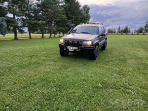 Melns Jeep Grand Cherokee 2002 Jēkabpils, ar dzinēja tilpumu 2.70 L un nobraukumu 370 tūkst. km par 4200 €, foto 4 vietnē AUTOMOTO.COM.LV