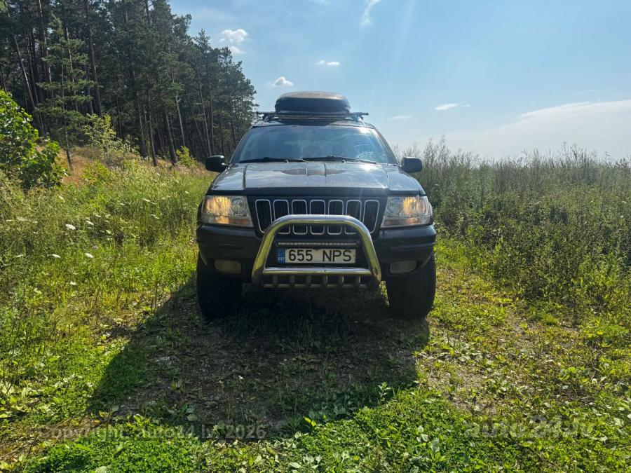 Melns Jeep Grand Cherokee 2002 Tallina, ar dzinēja tilpumu 2.70 L un nobraukumu 399 tūkst. km par 4100 €, foto 4 vietnē AUTOMOTO.COM.LV