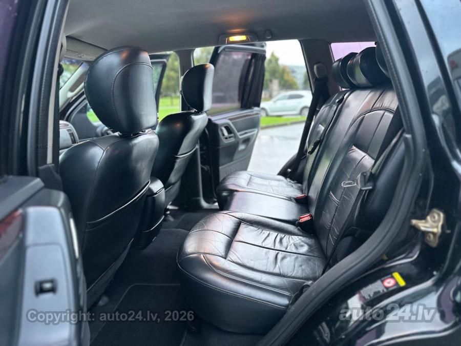 Melns Jeep Grand Cherokee 2002 Tallina, ar dzinēja tilpumu 2.70 L un nobraukumu 248 tūkst. km par 2999 €, foto 15 vietnē AUTOMOTO.COM.LV