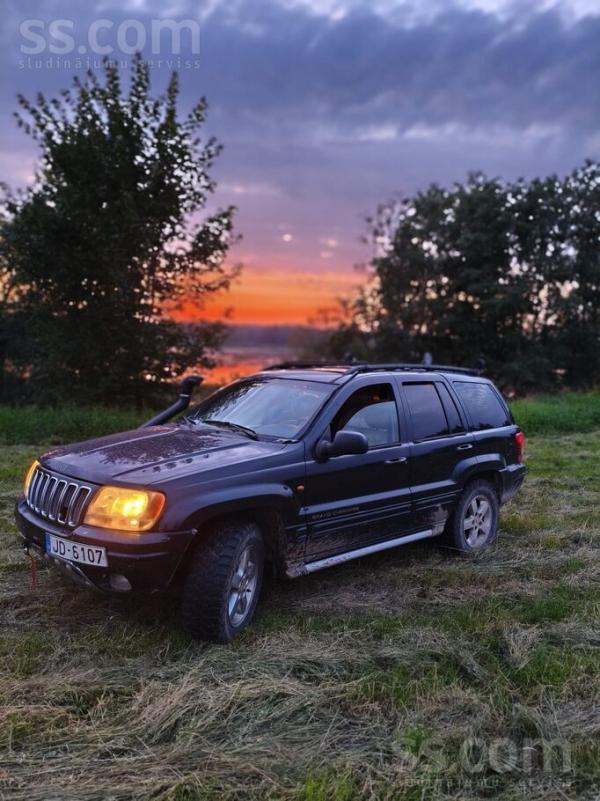 Melns Jeep Grand Cherokee 2003 Jelgava, ar dzinēja tilpumu 2.70 L un nobraukumu 284 tūkst. km par 3000 €, foto 2 vietnē AUTOMOTO.COM.LV