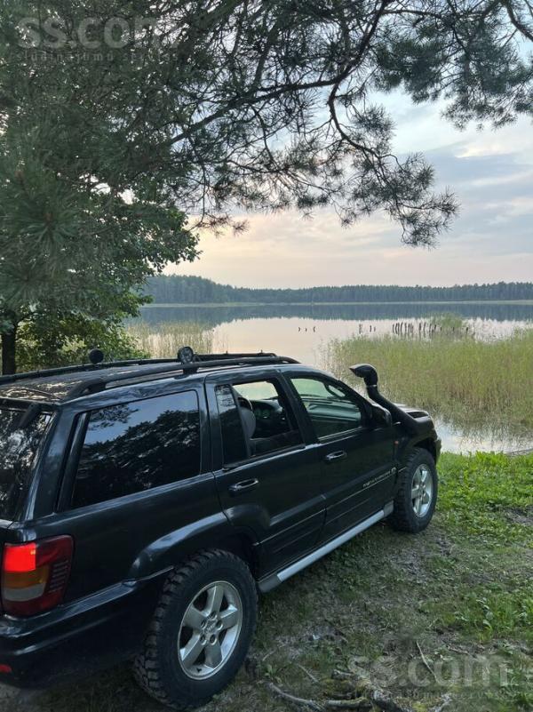 Melns Jeep Grand Cherokee 2003 Jelgava, ar dzinēja tilpumu 2.70 L un nobraukumu 284 tūkst. km par 3000 €, foto 3 vietnē AUTOMOTO.COM.LV