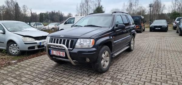 Melns Jeep Grand Cherokee 2003 Valmiera, ar dzinēja tilpumu 2.70 L un nobraukumu 312 tūkst. km par 2700 €, foto 7 vietnē AUTOMOTO.COM.LV