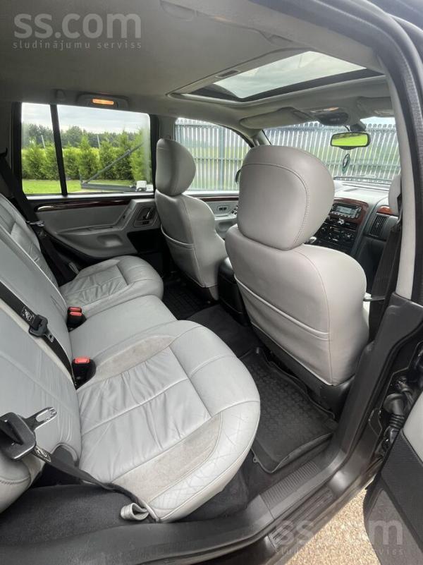 Melns Jeep Grand Cherokee 2003 Rīga, ar dzinēja tilpumu 2.70 L un nobraukumu 0 tūkst. km par 4900 €, foto 7 vietnē AUTOMOTO.COM.LV