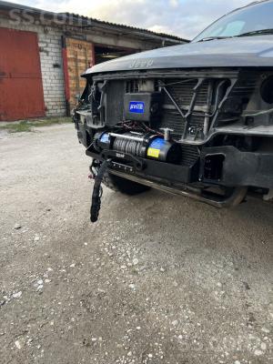 Melns Jeep Grand Cherokee 2003 Rīga, ar dzinēja tilpumu 2.70 L un nobraukumu 287 tūkst. km par 2000 €, foto 5 vietnē AUTOMOTO.COM.LV