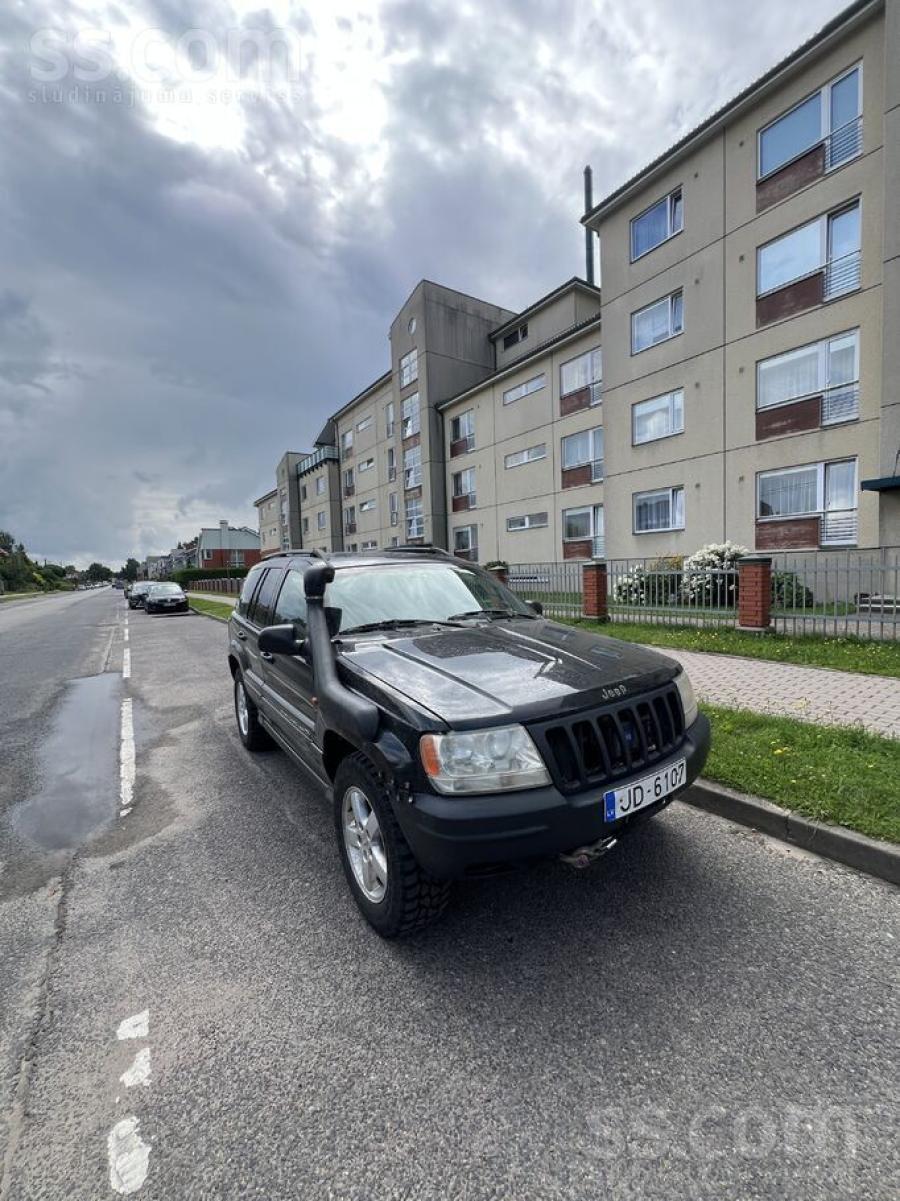 Melns Jeep Grand Cherokee 2003 Rīga, ar dzinēja tilpumu 2.70 L un nobraukumu 287 tūkst. km par 2000 €, foto 8 vietnē AUTOMOTO.COM.LV