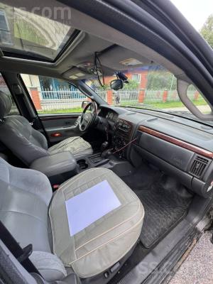 Melns Jeep Grand Cherokee 2003 Rīga, ar dzinēja tilpumu 2.70 L un nobraukumu 287 tūkst. km par 2000 €, foto 10 vietnē AUTOMOTO.COM.LV