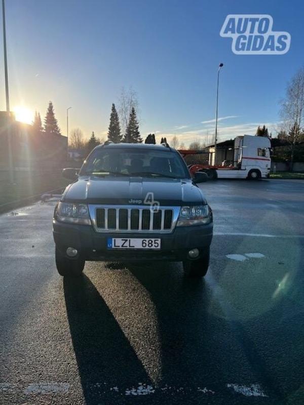 Black Jeep Grand Cherokee 2004 in Kaunas, with an engine capacity of 2.70 L and mileage of 238 thousand km for 4750 €, photo 3 on AUTOMOTO.COM.LV