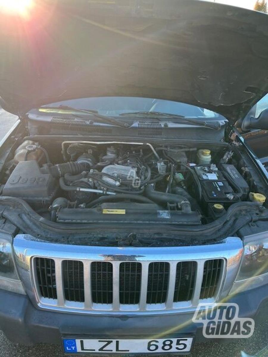 Melns Jeep Grand Cherokee 2004 Kauņa, ar dzinēja tilpumu 2.70 L un nobraukumu 238 tūkst. km par 4750 €, foto 11 vietnē AUTOMOTO.COM.LV