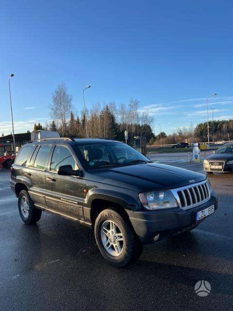 Melns Jeep Grand Cherokee 2004 Kauņa, ar dzinēja tilpumu 2.69 L un nobraukumu 238 tūkst. km par 4495 €, foto 3 vietnē AUTOMOTO.COM.LV