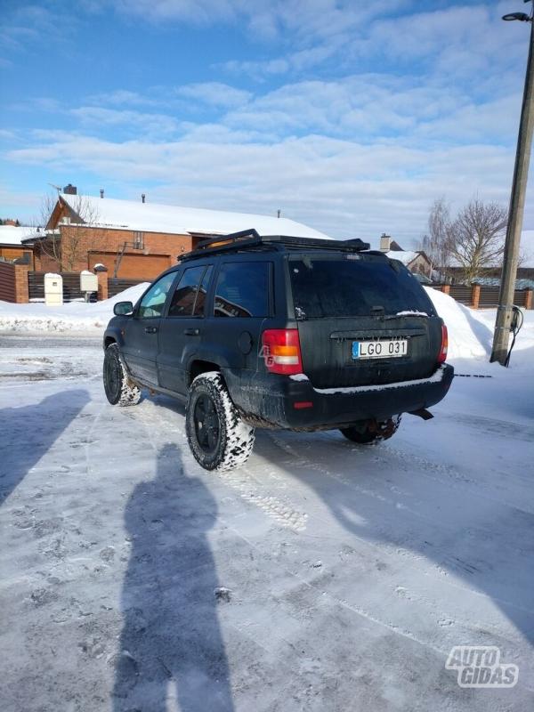 Black Jeep Grand Cherokee 2004 in Jonava, with an engine capacity of 2.70 L and mileage of 312 thousand km for 5500 €, photo 3 on AUTOMOTO.COM.LV