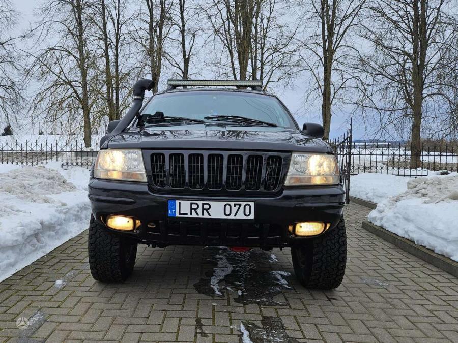 Melns Jeep Grand Cherokee 2004 Viļņa, ar dzinēja tilpumu 2.70 L un nobraukumu 196 tūkst. km par 6200 €, foto 8 vietnē AUTOMOTO.COM.LV