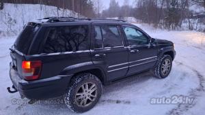 Black Jeep Grand Cherokee 2004 in Tallinn, with an engine capacity of 2.70 L and mileage of 345 thousand km for 4999 €, photo 8 on AUTOMOTO.COM.LV