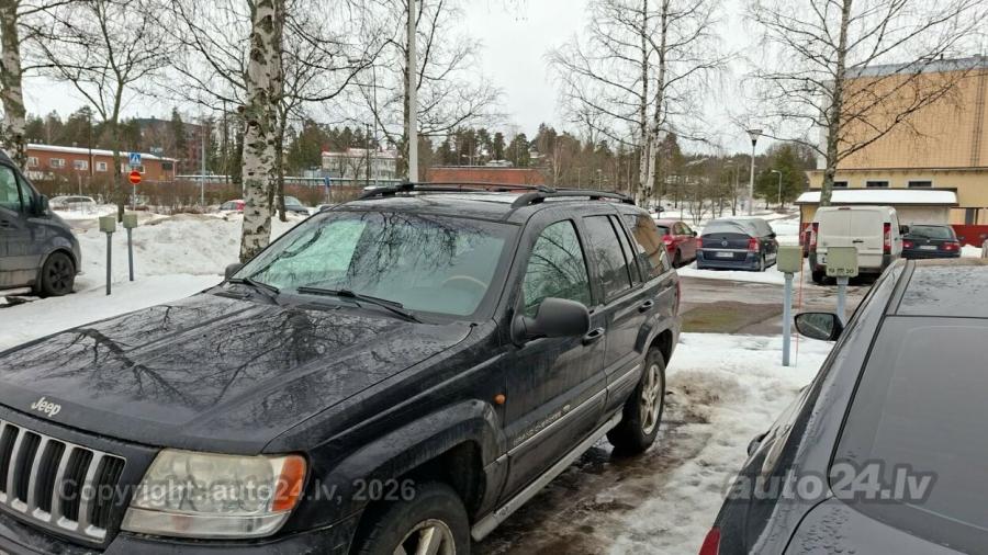 Black Jeep Grand Cherokee 2004 in Tallinn, with an engine capacity of 2.70 L and mileage of 351 thousand km for 3700 €, photo 2 on AUTOMOTO.COM.LV