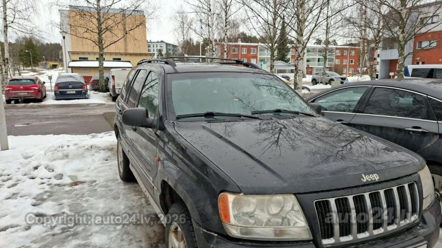 Black Jeep Grand Cherokee 2004 in Tallinn, with an engine capacity of 2.70 L and mileage of 351 thousand km for 3700 €, photo 3 on AUTOMOTO.COM.LV