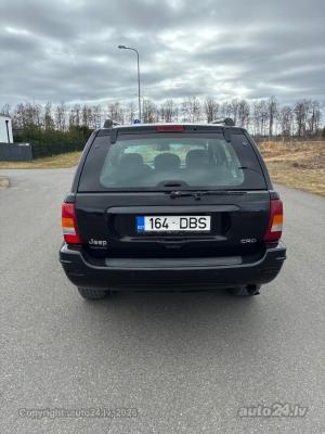 Black Jeep Grand Cherokee 2004 in Tallinn, with an engine capacity of 2.70 L and mileage of 330 thousand km for 3400 €, photo 6 on AUTOMOTO.COM.LV