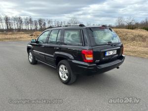 Black Jeep Grand Cherokee 2004 in Tallinn, with an engine capacity of 2.70 L and mileage of 330 thousand km for 3400 €, photo 7 on AUTOMOTO.COM.LV