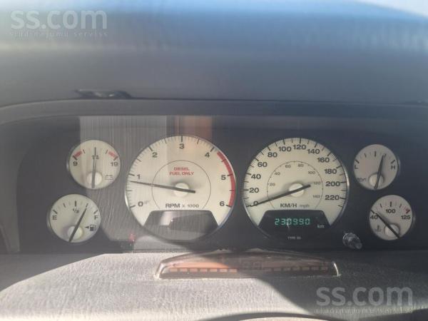 Черный Джип Гранд Чероки 2004 в Рига, объемом двигателя 2.70 л и пробегом 231 тыс. км за 6200 €, фото 5 на AUTOMOTO.COM.LV