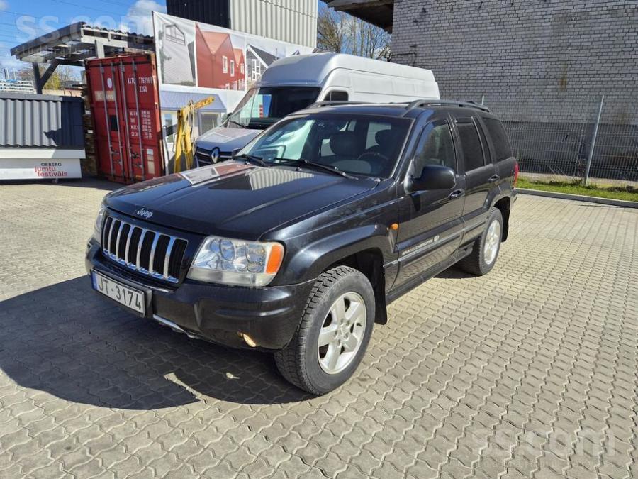 Melns Jeep Grand Cherokee 2004 Rīga, ar dzinēja tilpumu 2.70 L un nobraukumu 231 tūkst. km par 6200 €, foto 1 vietnē AUTOMOTO.COM.LV