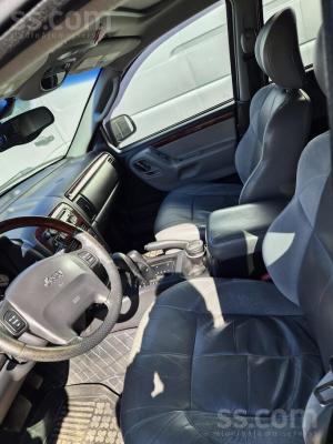 Melns Jeep Grand Cherokee 2004 Rīga, ar dzinēja tilpumu 2.70 L un nobraukumu 231 tūkst. km par 6200 €, foto 8 vietnē AUTOMOTO.COM.LV