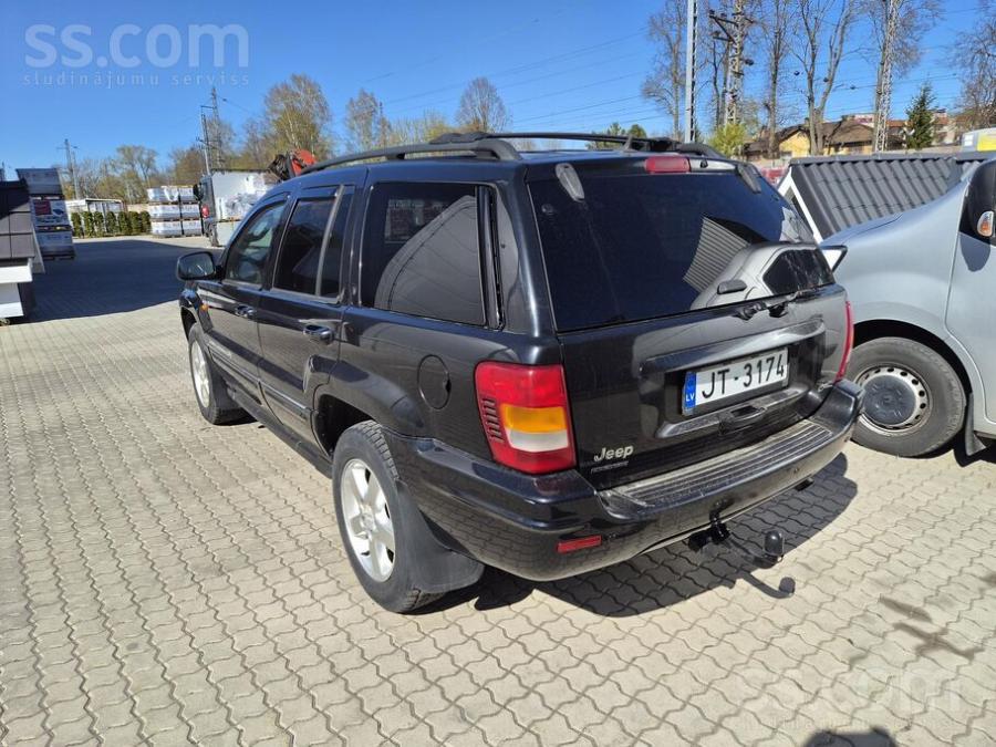 Melns Jeep Grand Cherokee 2004 Rīga, ar dzinēja tilpumu 2.70 L un nobraukumu 231 tūkst. km par 6200 €, foto 16 vietnē AUTOMOTO.COM.LV