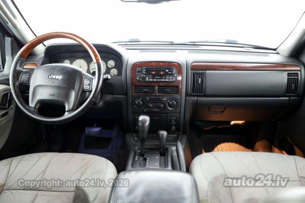Melns Jeep Grand Cherokee 2004 Tallina, ar dzinēja tilpumu 2.70 L un nobraukumu 379 tūkst. km par 2299 €, foto 5 vietnē AUTOMOTO.COM.LV