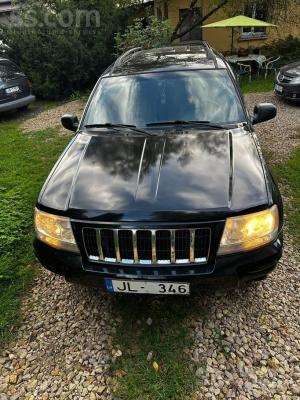 Black Jeep Grand Cherokee 2004 in Jelgava, with an engine capacity of 2.70 L and mileage of 250 thousand km for 2800 €, photo  on AUTOMOTO.COM.LV