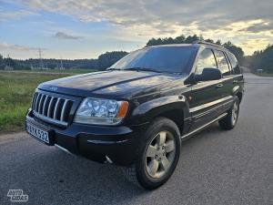 Black Jeep Grand Cherokee 2004 in Vilnius, with an engine capacity of 4.00 L and mileage of 207 thousand km for 2550 €, photo  on AUTOMOTO.COM.LV
