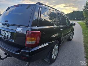 Black Jeep Grand Cherokee 2004 in Vilnius, with an engine capacity of 4.00 L and mileage of 207 thousand km for 2550 €, photo 5 on AUTOMOTO.COM.LV