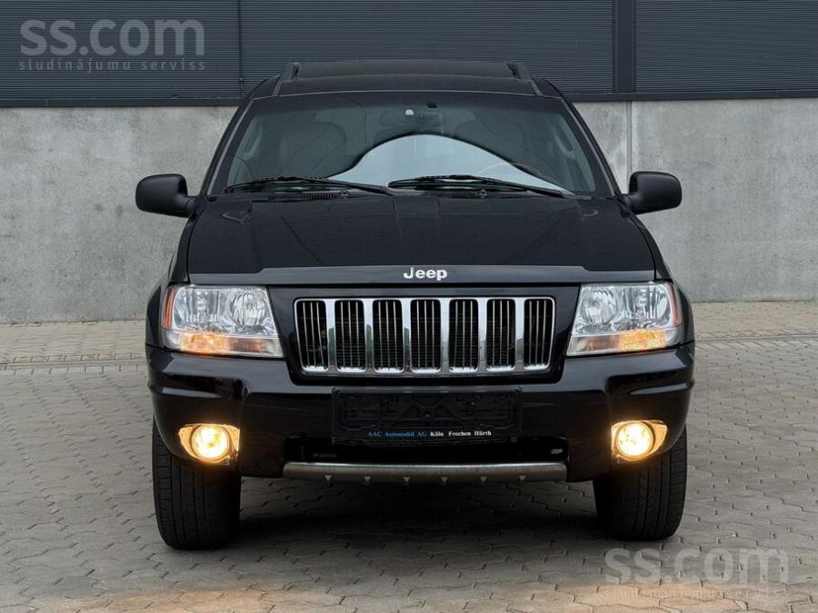 Black Jeep Grand Cherokee 2005 in Riga, with an engine capacity of 2.70 L and mileage of 0 thousand km for 8940 €, photo 3 on AUTOMOTO.COM.LV