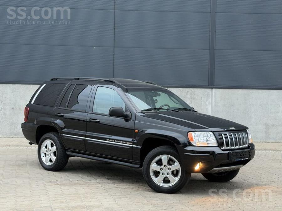 Black Jeep Grand Cherokee 2005 in Riga, with an engine capacity of 2.70 L and mileage of 0 thousand km for 8940 €, photo 4 on AUTOMOTO.COM.LV