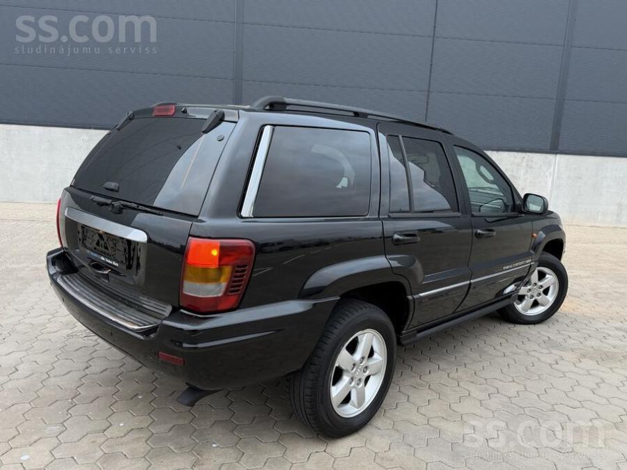 Black Jeep Grand Cherokee 2005 in Riga, with an engine capacity of 2.70 L and mileage of 0 thousand km for 8940 €, photo 7 on AUTOMOTO.COM.LV