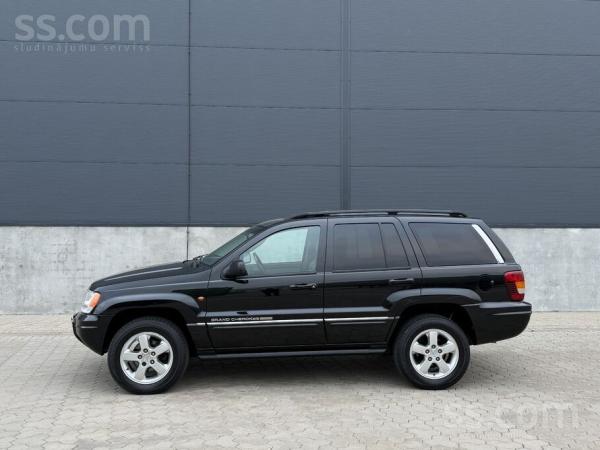Black Jeep Grand Cherokee 2005 in Riga, with an engine capacity of 2.70 L and mileage of 0 thousand km for 8940 €, photo 8 on AUTOMOTO.COM.LV