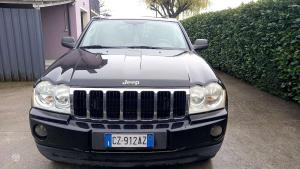 Melns Jeep Grand Cherokee 2005 Kauņa, ar dzinēja tilpumu 2.99 L un nobraukumu 300 tūkst. km par 4250 €, foto 4 vietnē AUTOMOTO.COM.LV